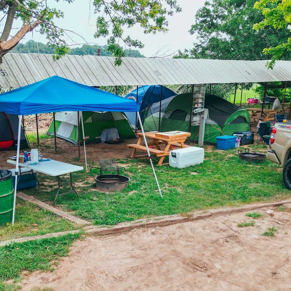 Shelter Camping - River Ranch Resort